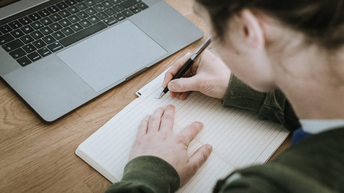 ¿Necesitas financiar un posgrado? Así puedes postular a la Beca ...